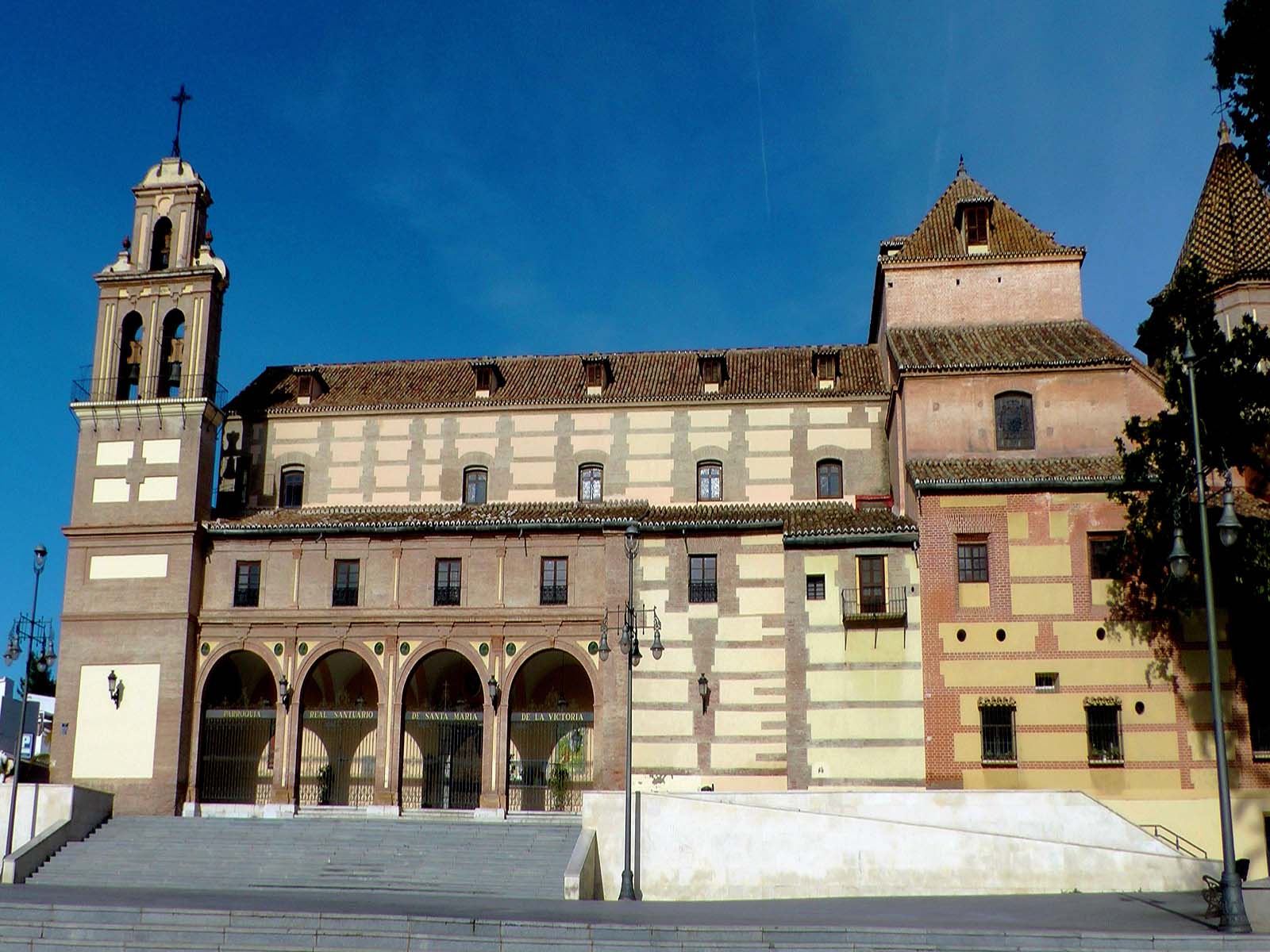 Malaga: Sehenswürdigkeiten | Städte | Malaga | Goruma