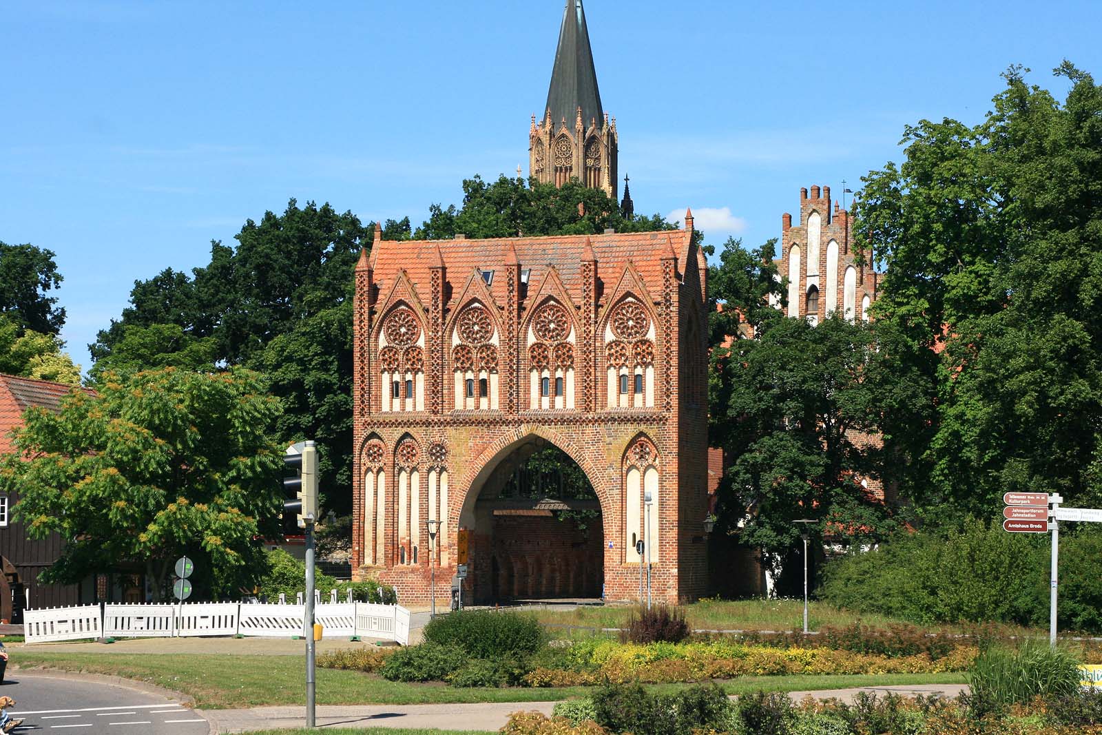 neubrandenburg-sehensw-rdigkeiten-st-dte-neubrandenburg-goruma